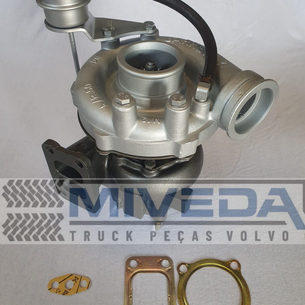 BOMBA D`AGUA VOLVO FH D12 SCHADEK (8170305) - Miveda